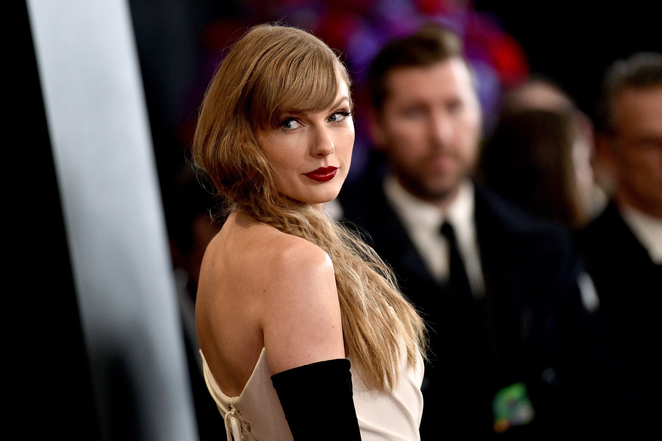 Taylor Swift, Magic Johnson e mais: veja novos bilionários na lista da ...